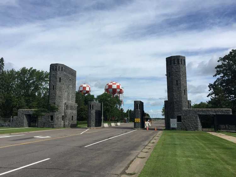 Sara Burdash | Medicine + the Military